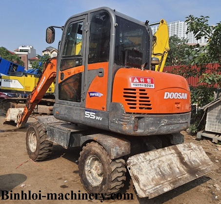 Máy đào bánh lốp Doosan SL55-WV đời 2005 máy nhập khẩu | Chuyên cung ...