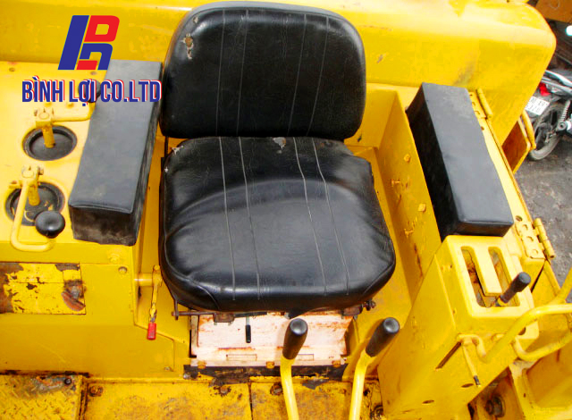 Máy ủi Komatsu D85A-18