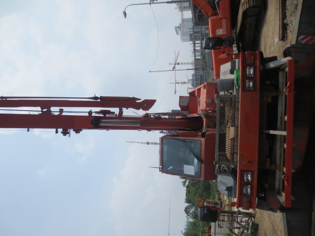 Komatsu Wheel Crane LW250-3