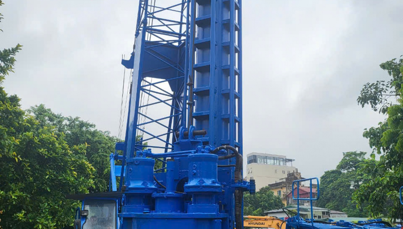 Nippon Sharyo Piling and Drilling Machine